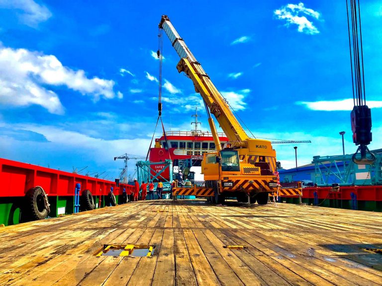 Stevedoring Service - PT Lestari Abadi Sakti